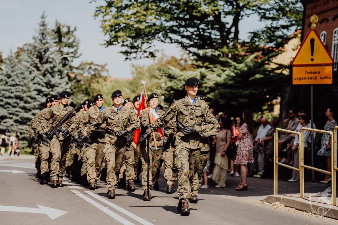 Święto Wojska Polskiego – dzień, w którym wyrażamy szacunek i wdzięczność żołnierzom. - 20 BBZ
