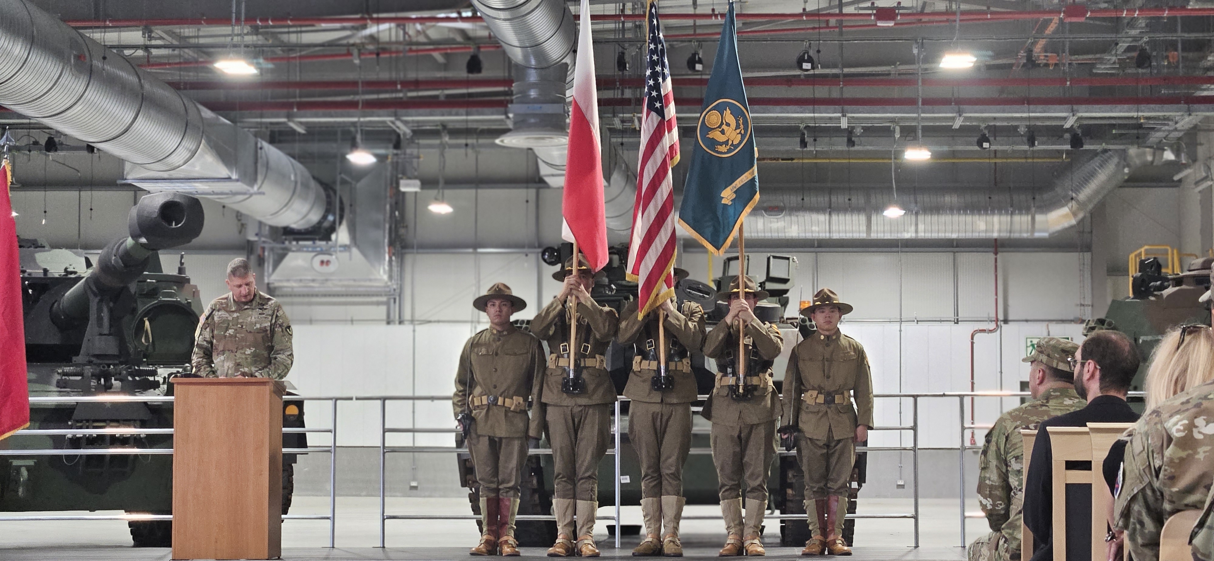 Uroczyste rozpoczęcie działalności 405th Army Field Support Battalion w ...