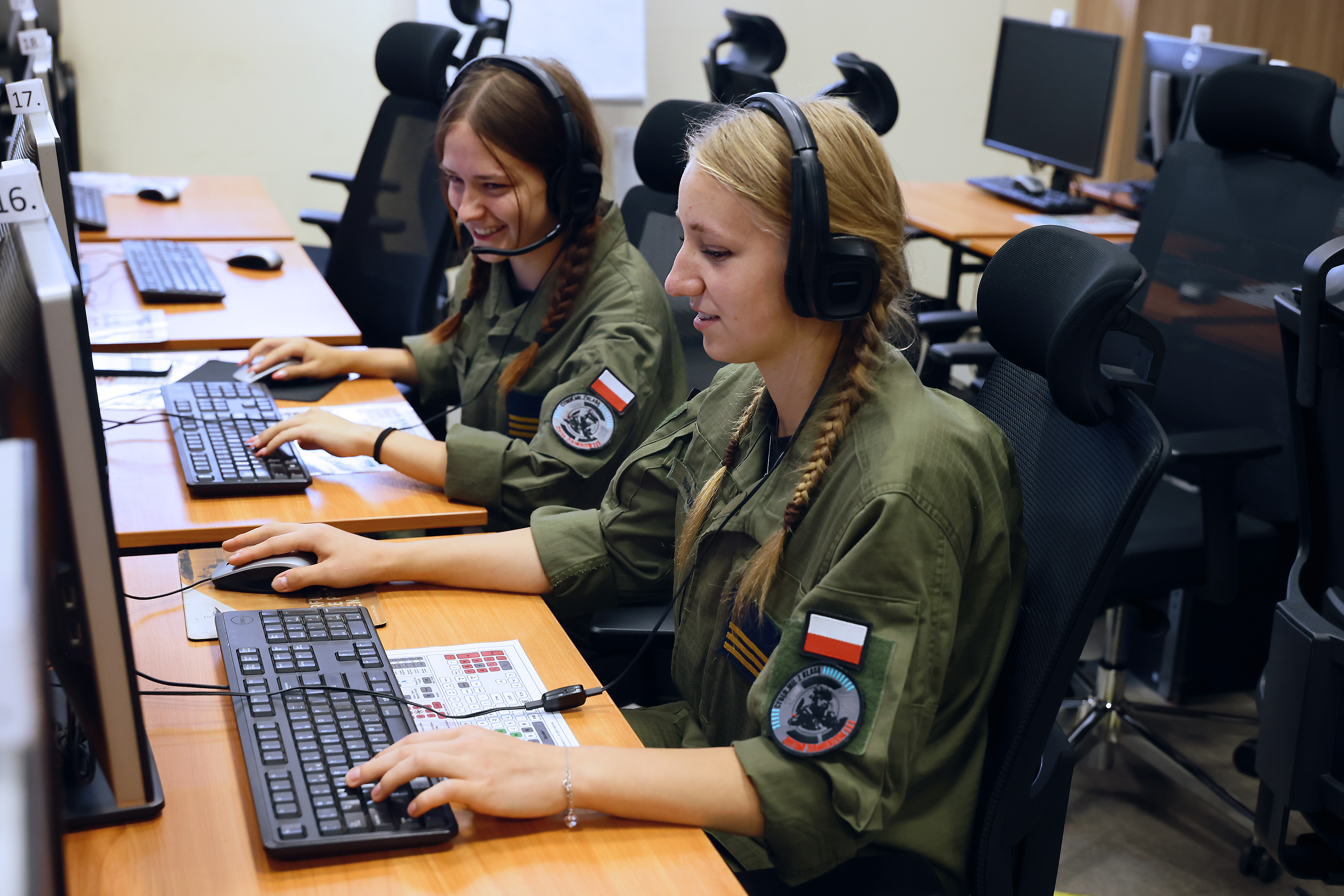 „CYBER.MIL z klasą” - AWL