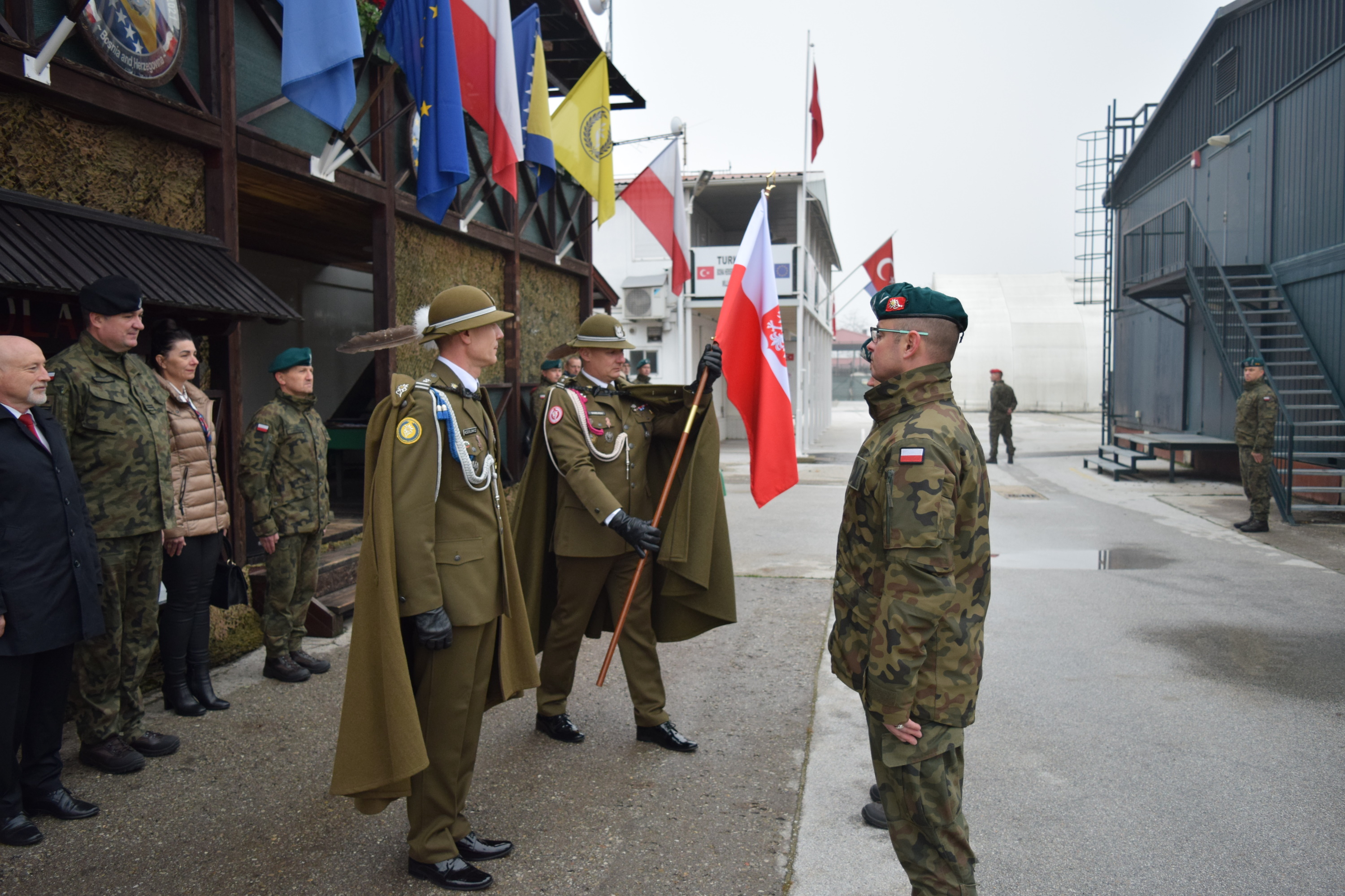 Przekazanie obowiązków w bazie Camp Butmir w Sarajewie - DORSZ