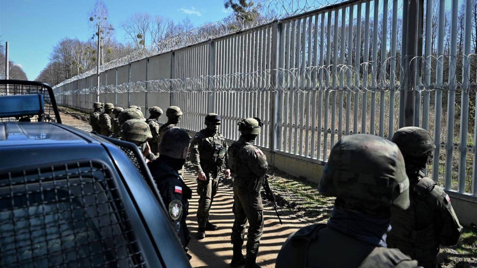 Kryzys migracyjny trwa. Granica pod presją, służby w gotowości - SGWP