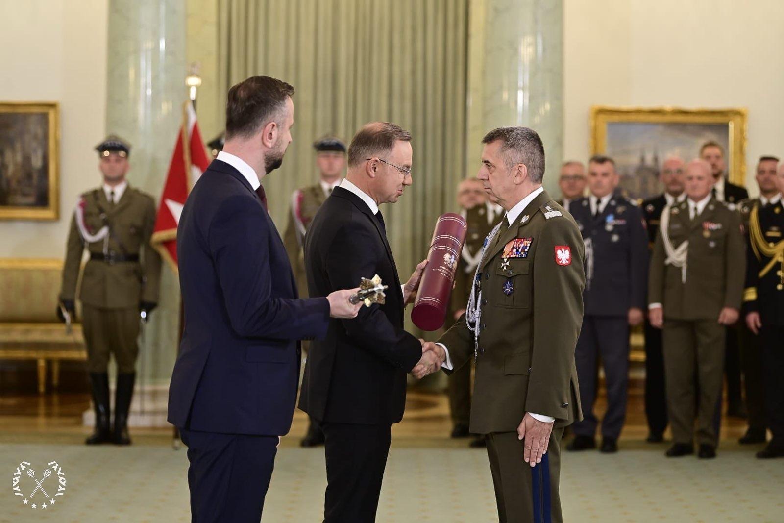 Generał broni Sławomir Wojciechowski mianowany na stopień generała WP ...