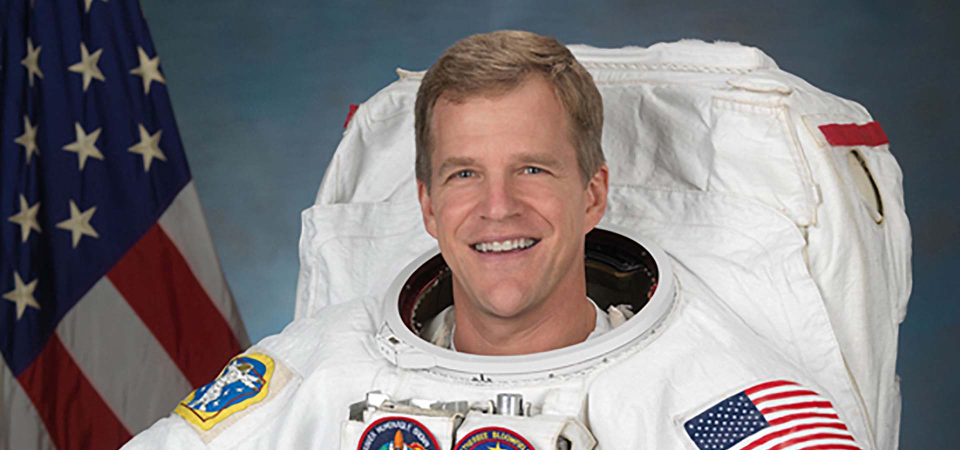 Patrz w górę! – na doktorów honoris causa WAT - Wojskowa Akademia ...